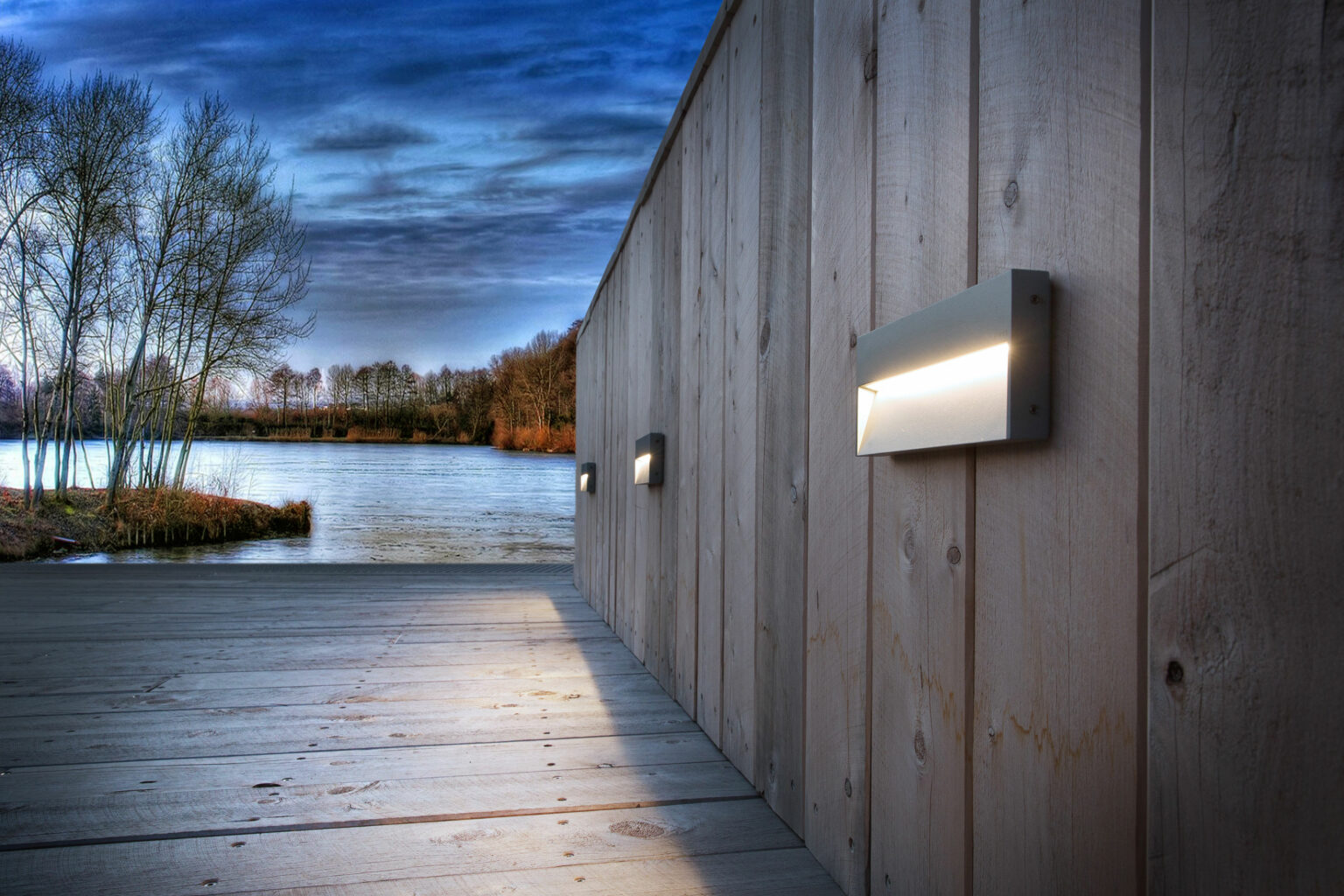 SIMES – Exterior step light to light up paths – Green Group Inc.